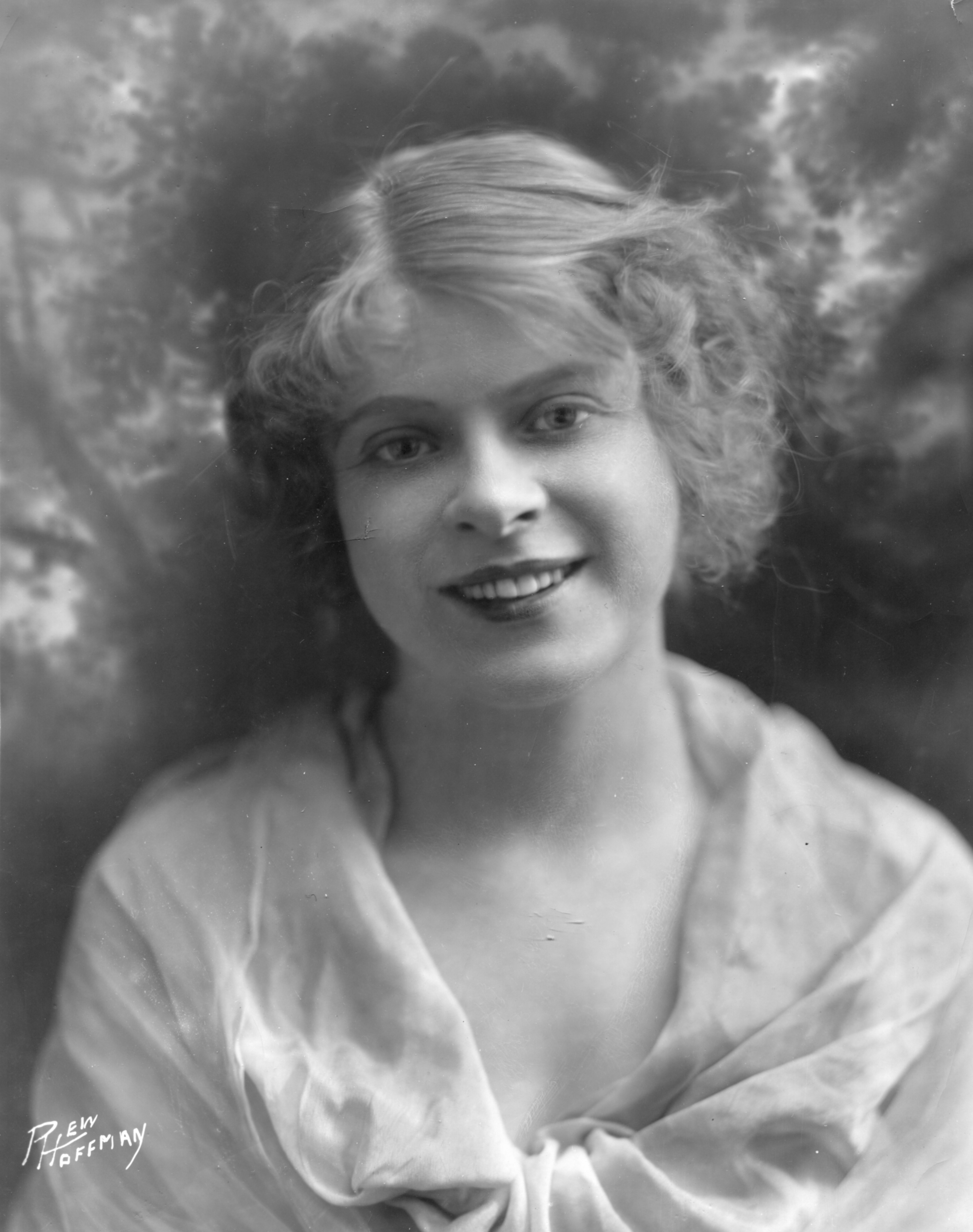 Daphne Pollard scan2 – Forgotten Australian Actors